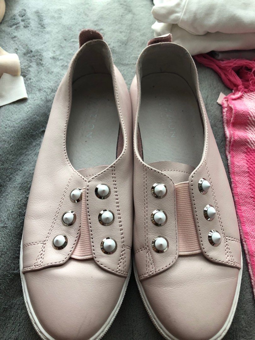 Pazzion, Women's Fashion, Footwear, Sneakers on Carousell