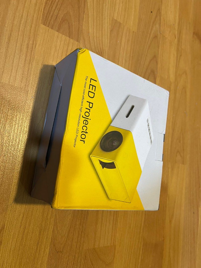 PicoView Mini Projector, TV & Home Appliances, TV & Entertainment, Projectors on Carousell