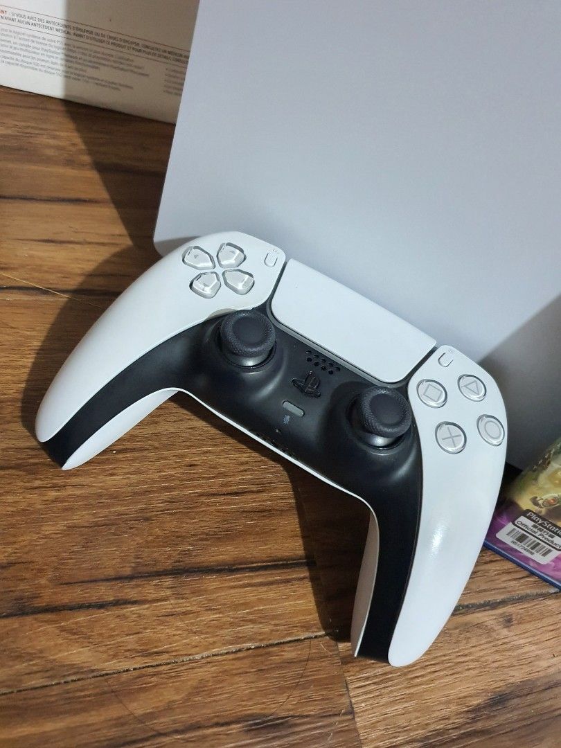 PS5 Disc version complete accessories on Carousell