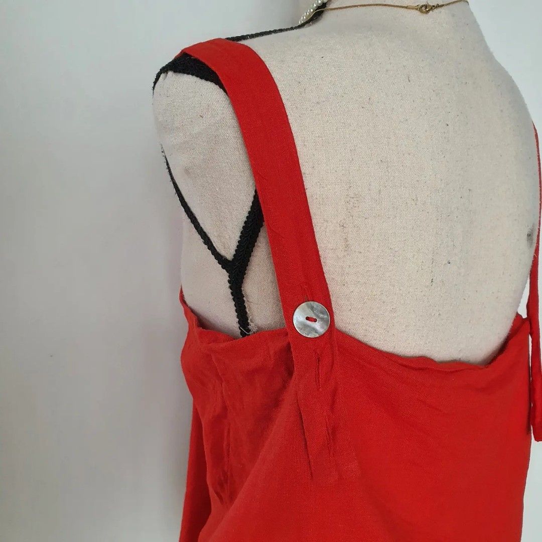 Red Square Tank Top Glassons, Women's Fashion, Tops, Others Tops on ...