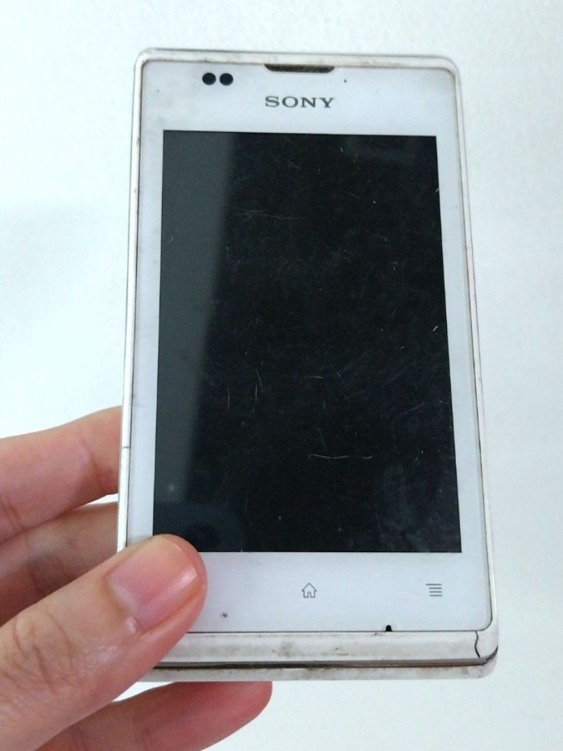 Sony & Samsung Mobile Phone Bundle on Carousell