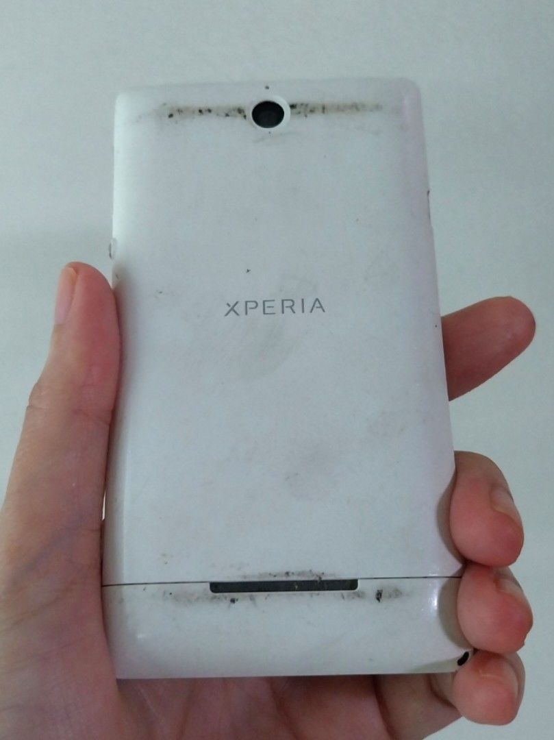 Sony & Samsung Mobile Phone Bundle on Carousell