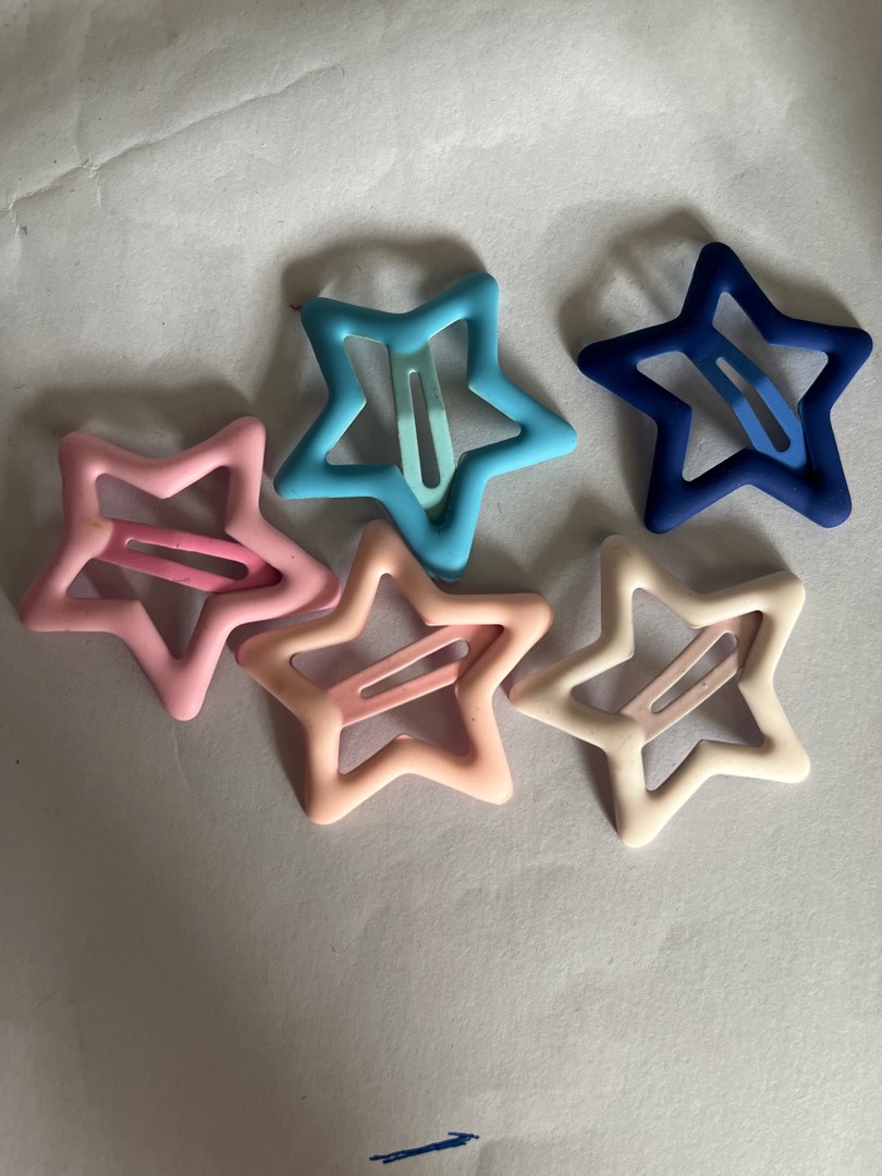 Star clips, Women's Fashion, Watches & Accessories, Hair Accessories on ...