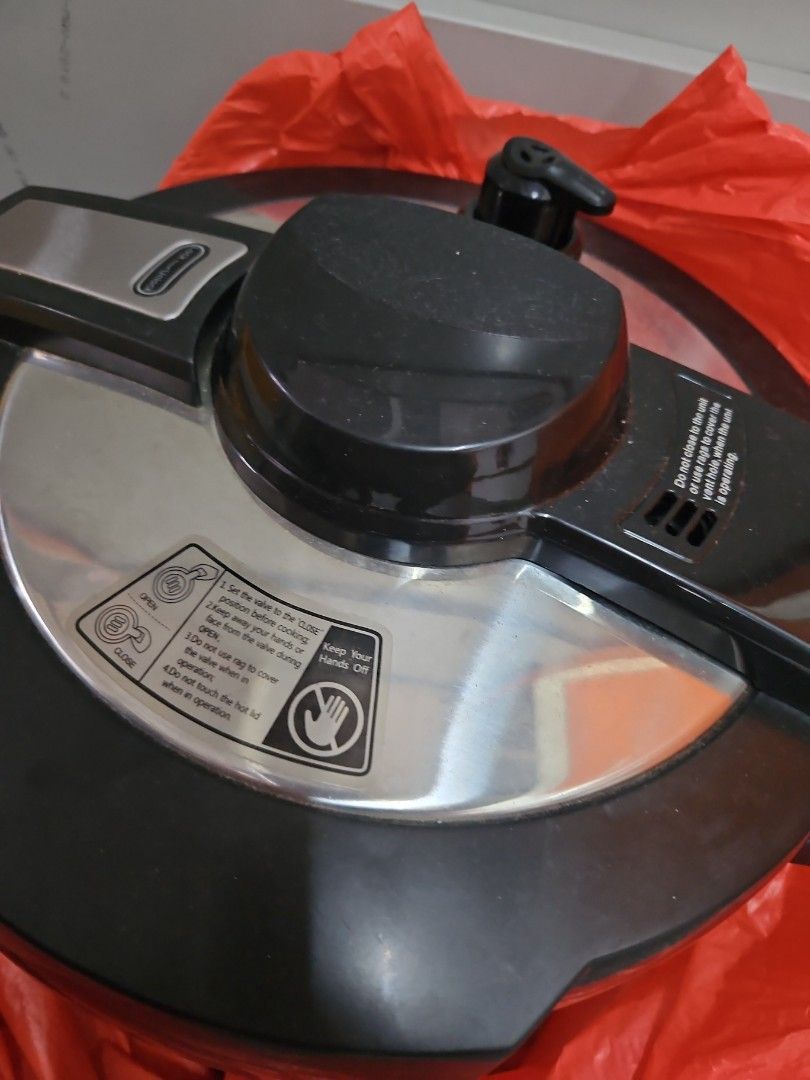 SUGAWA Super Chef Pressure Cooker, TV & Home Appliances, Kitchen ...