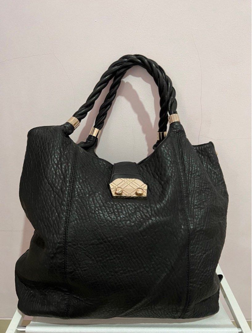 Tas daks original warna hitam, Barang Mewah, Tas & Dompet di Carousell