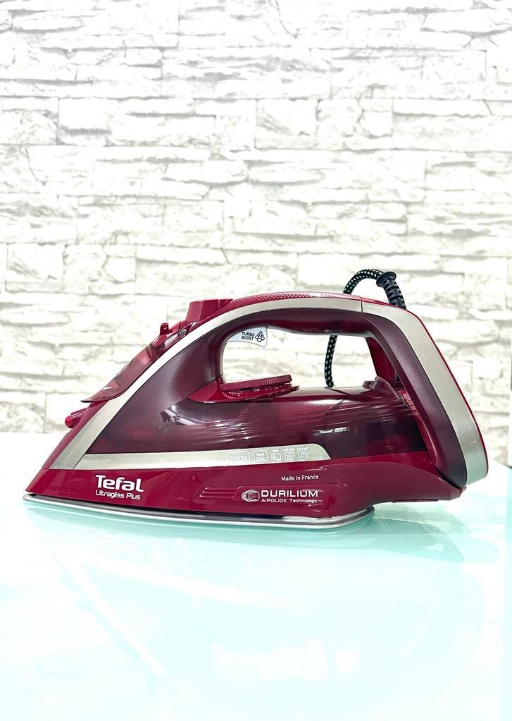 TEFAL steam iron, TV & Home Appliances, Irons & Steamers on Carousell
