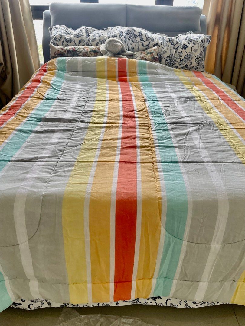 Toto tilam hamparan, Furniture & Home Living, Bedding & Towels on Carousell
