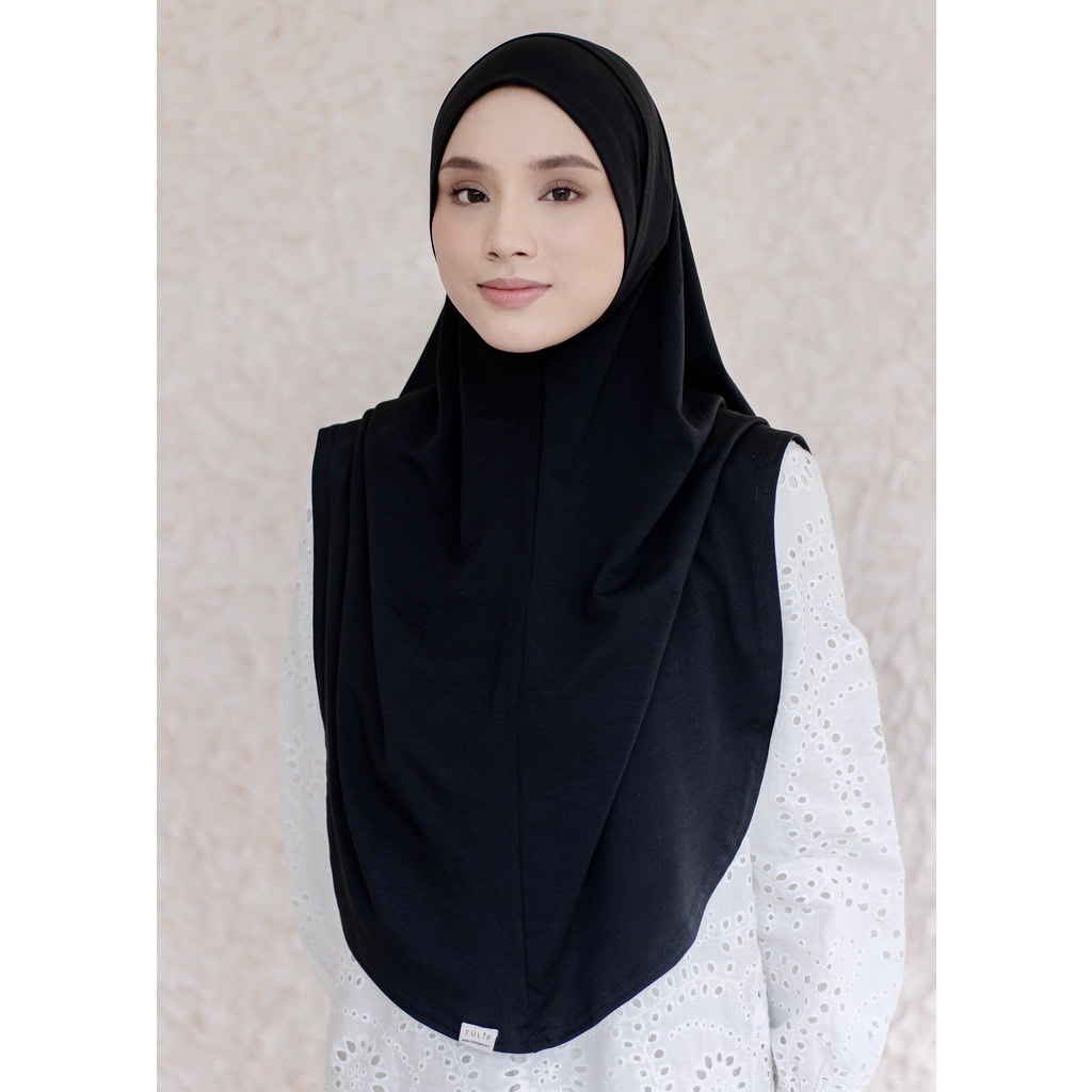 Tulip hijab, Women's Fashion, Muslimah Fashion, Hijabs on Carousell