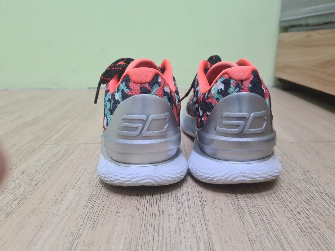 Under Armour Curry 1 low flo tro, Men's Fashion, Footwear, Sneakers on ...