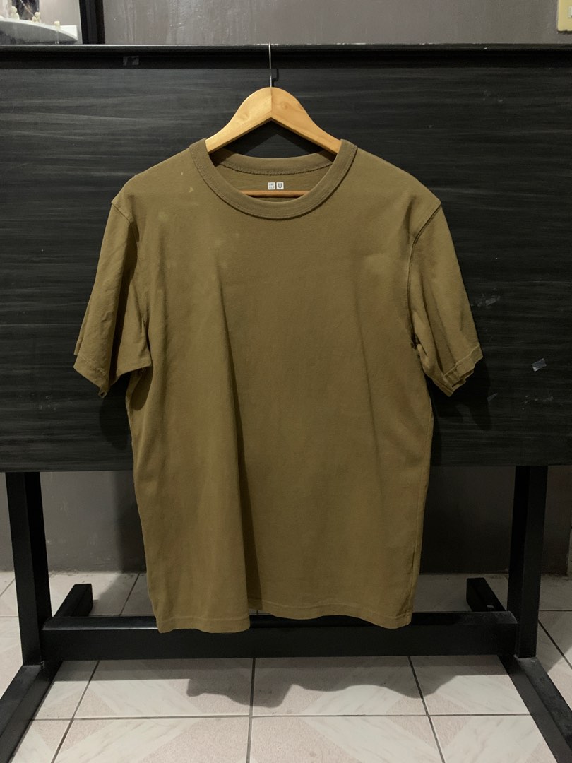 Uniqlo U shirt, Men's Fashion, Tops & Sets, Tshirts & Polo Shirts on ...