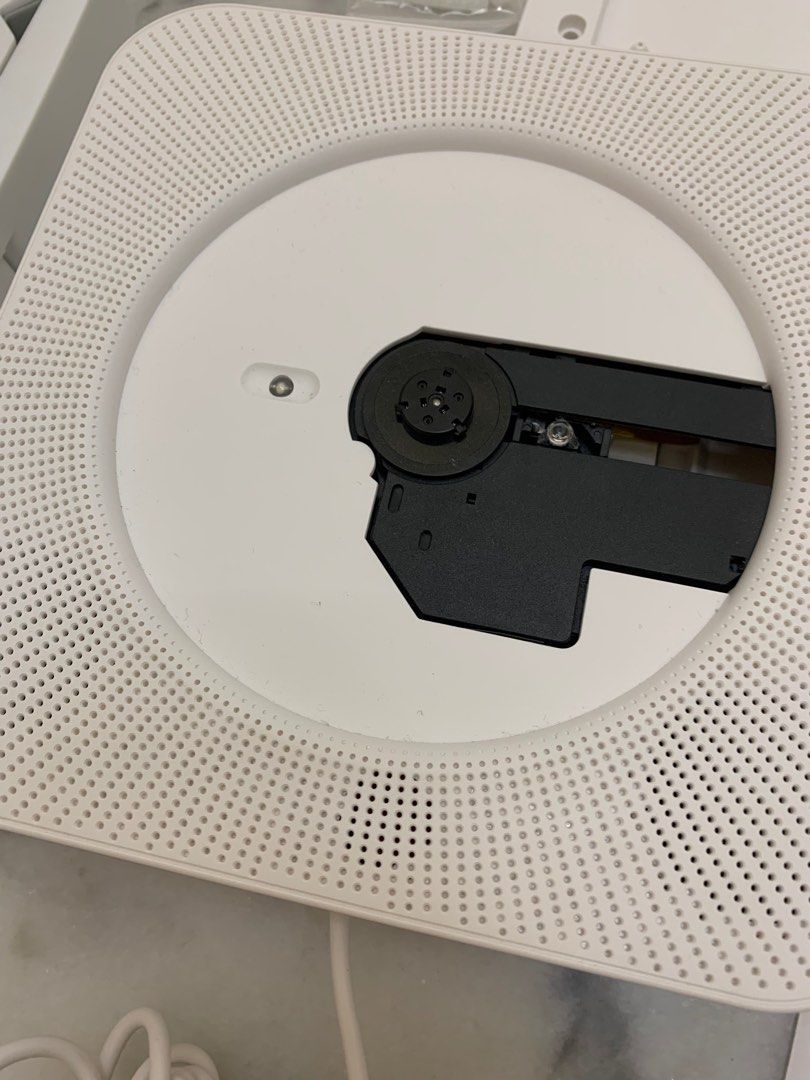 white CD player speaker, Audio, Soundbars, Speakers & Amplifiers on ...