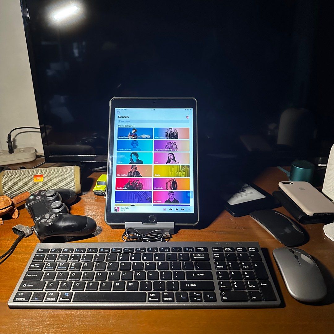 Wireless Suit Keyboard & Mouse on Carousell