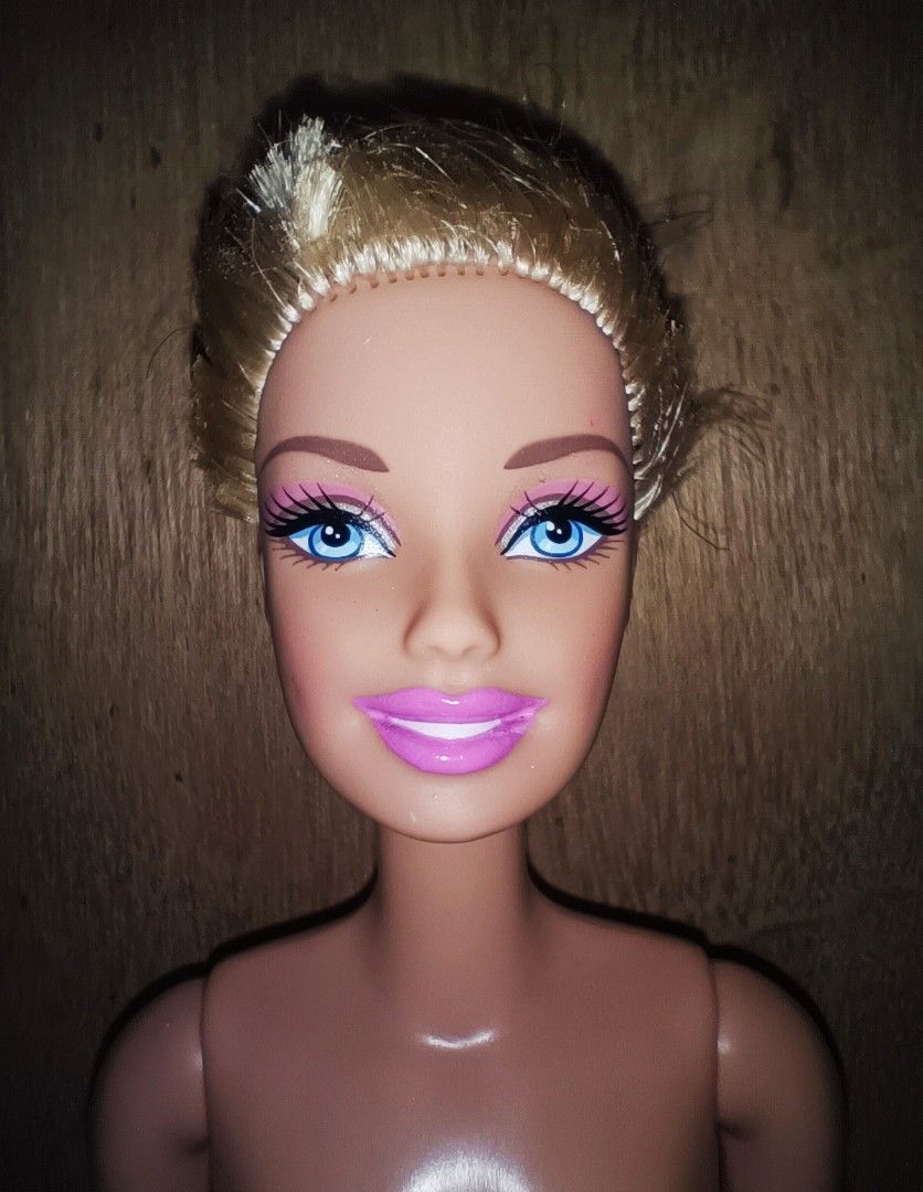 (19) DIY Weird Barbie., Hobbies & Toys, Toys & Games on Carousell