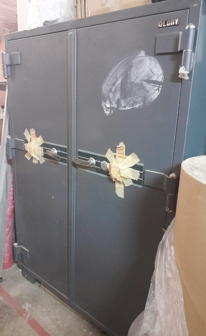 1 Safe (Brand: Glory) - Fast Grab, Furniture & Home Living, Security ...