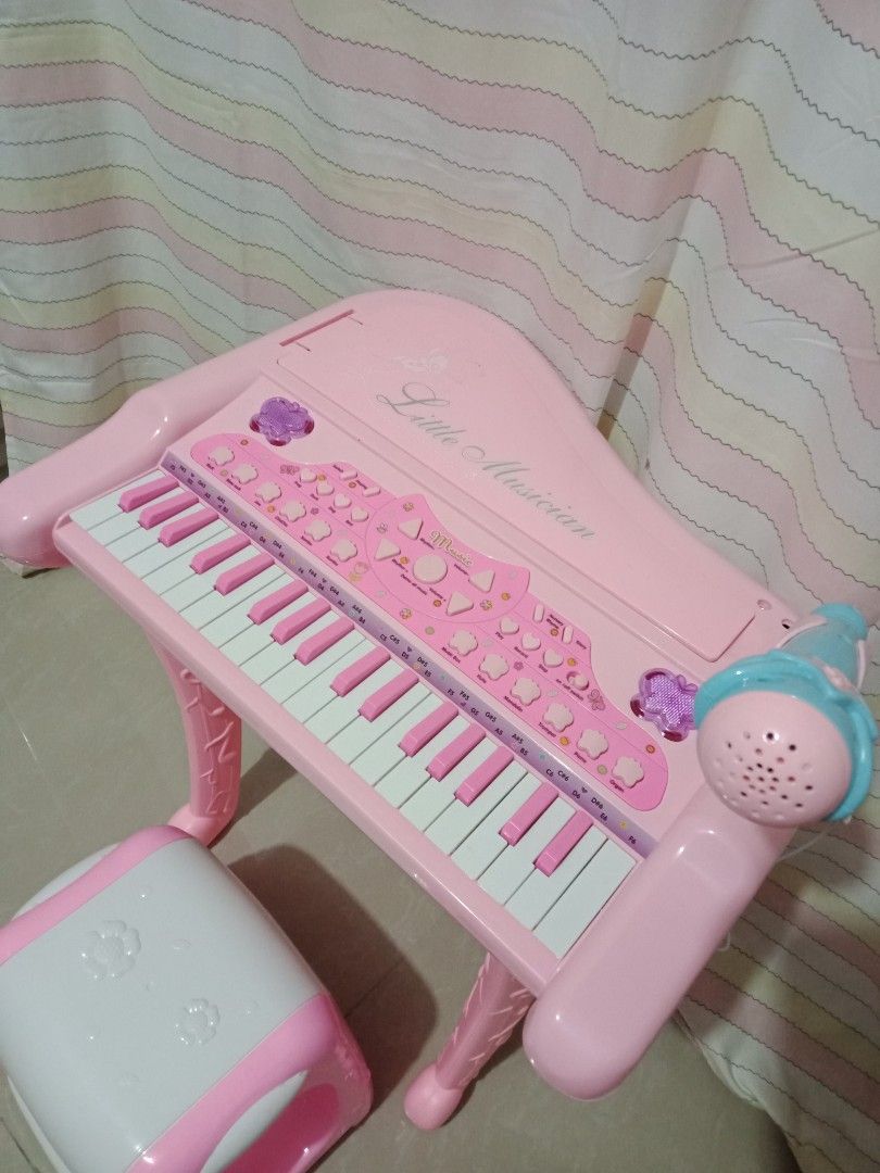 37 Key Electronic/Battery Operated Keyboard Piano Organ Toy Set with ...