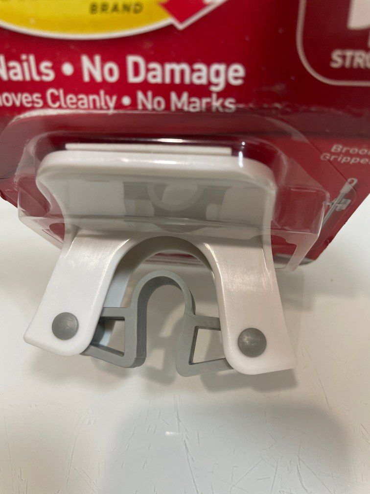 3M Broom Gripper, Furniture & Home Living, Cleaning & Homecare Supplies ...