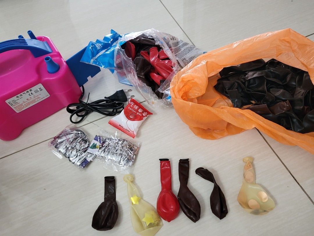 balloon and Balloon machine, Everything Else on Carousell