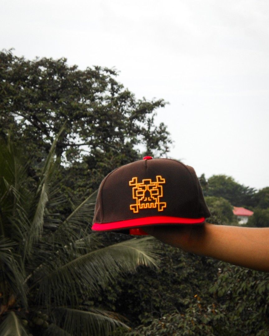 Bench Hat Snapback Cap with Gold Emblem, Men's Fashion, Watches ...