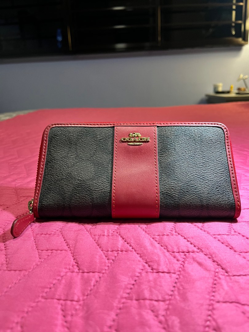 Coach Wallet, Women's Fashion, Bags & Wallets, Wallets & Card Holders ...
