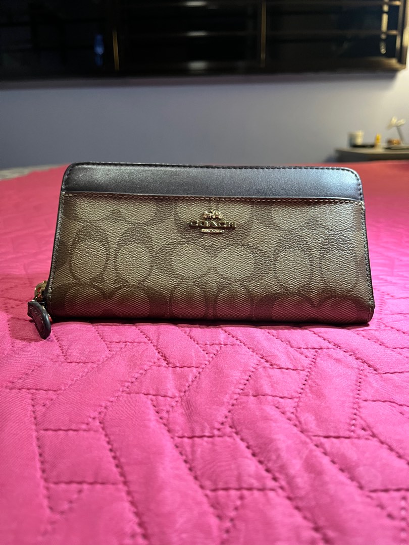 Coach Wallet, Women's Fashion, Bags & Wallets, Wallets & Card Holders ...