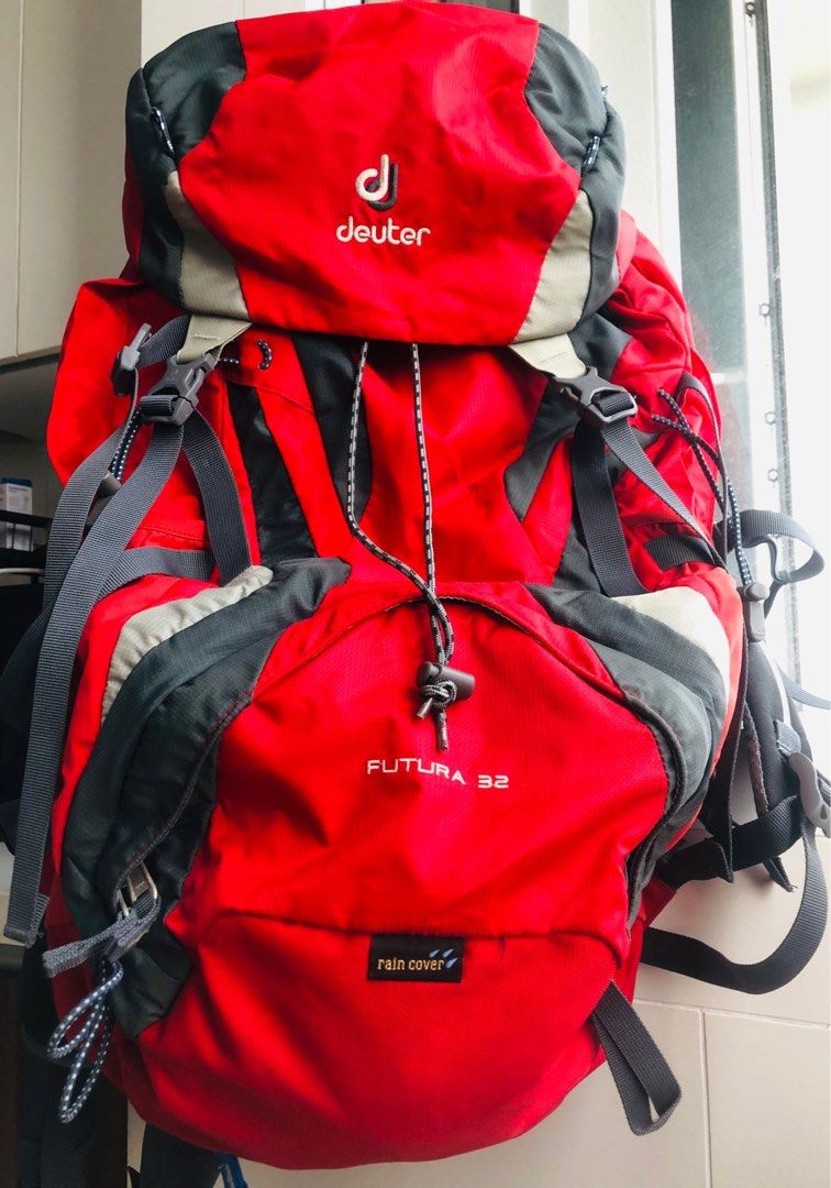 Deuter Backpack, Men's Fashion, Bags, Backpacks on Carousell