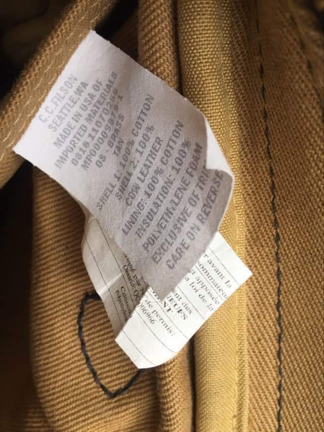 Filson 256 Original Briefcase, Men's Fashion, Bags, Briefcases on Carousell