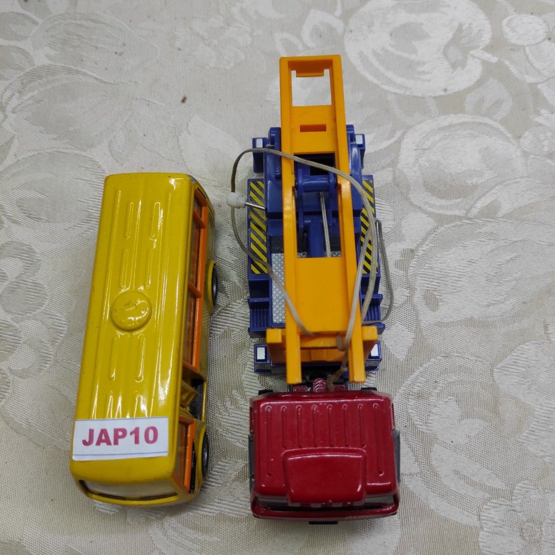 Diapet Agatsuma Rosa bus & Diapet Yonezawa Isuzu truck 575 & 850 each ...