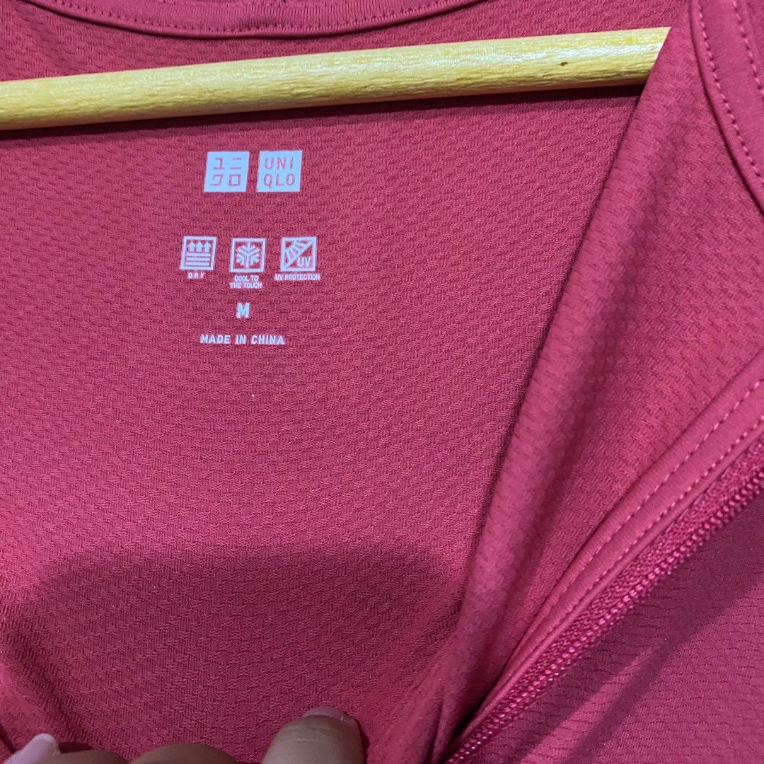 FREEONG - Uniqlo Airism M, Fesyen Wanita, Pakaian Wanita, Baju Luaran di Carousell
