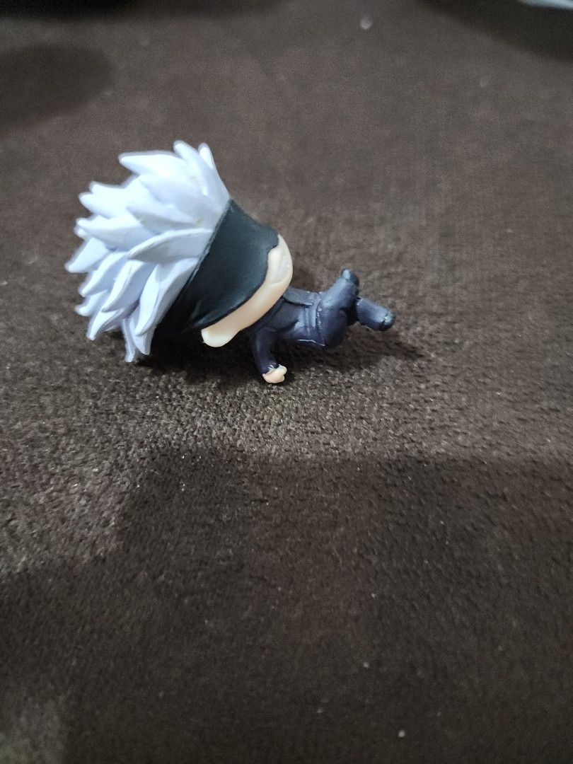 Gojo hugcot figure jujutsu kaisen, Hobbies & Toys, Toys & Games on ...