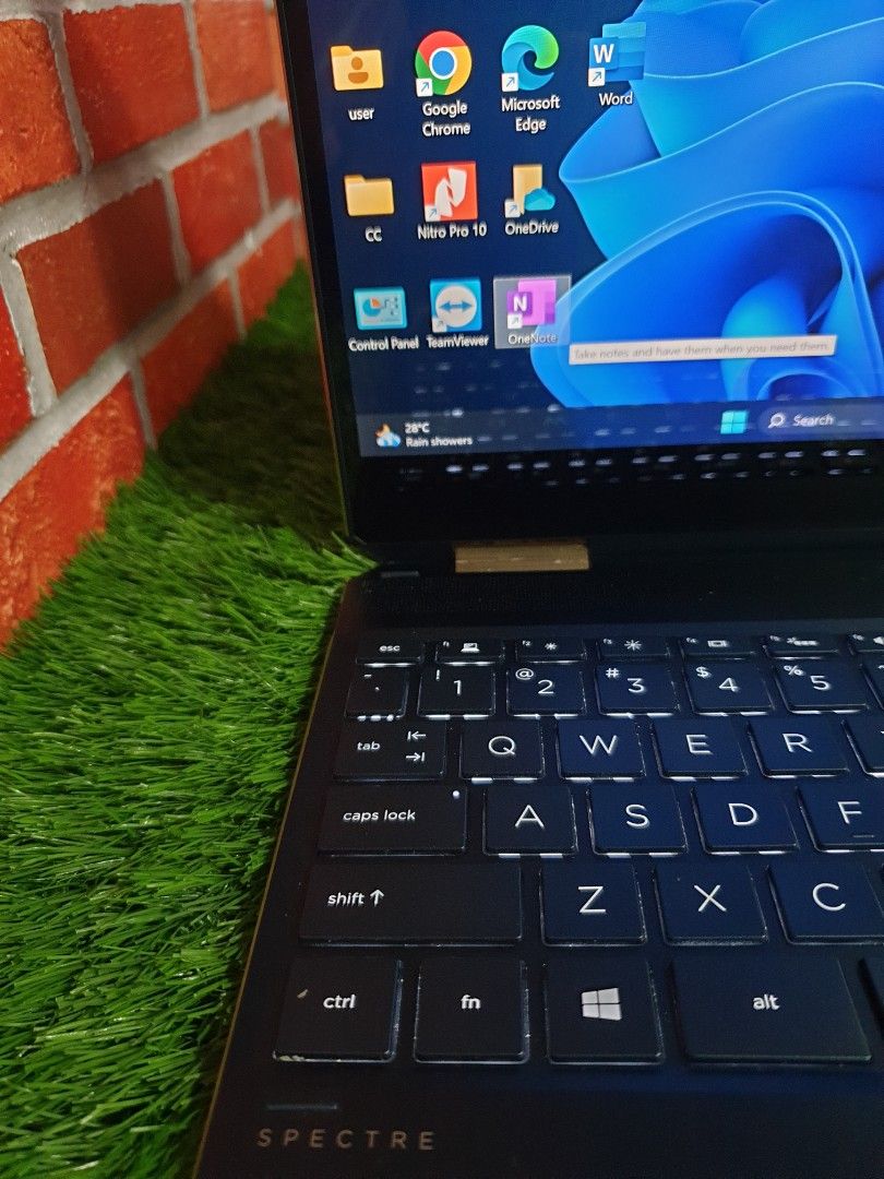 Hp Specter X360 Royal Blue Colour Core i7 8th Gen 16GB Ram 256GB SSD ...