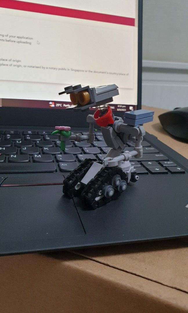 Johnny 5 figure., Hobbies & Toys, Toys & Games on Carousell