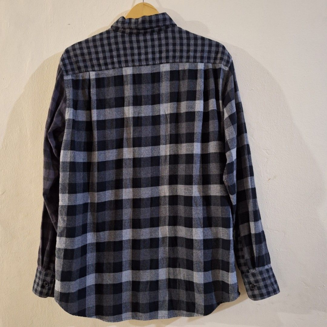 Kemeja Flanel Uniqlo Two Tone Pria, Fesyen Pria, Pakaian , Atasan di ...