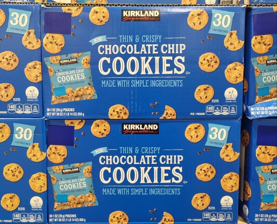 Kirkland Signature Chocolate Chip Cookies 28gx30, Food & Drinks ...