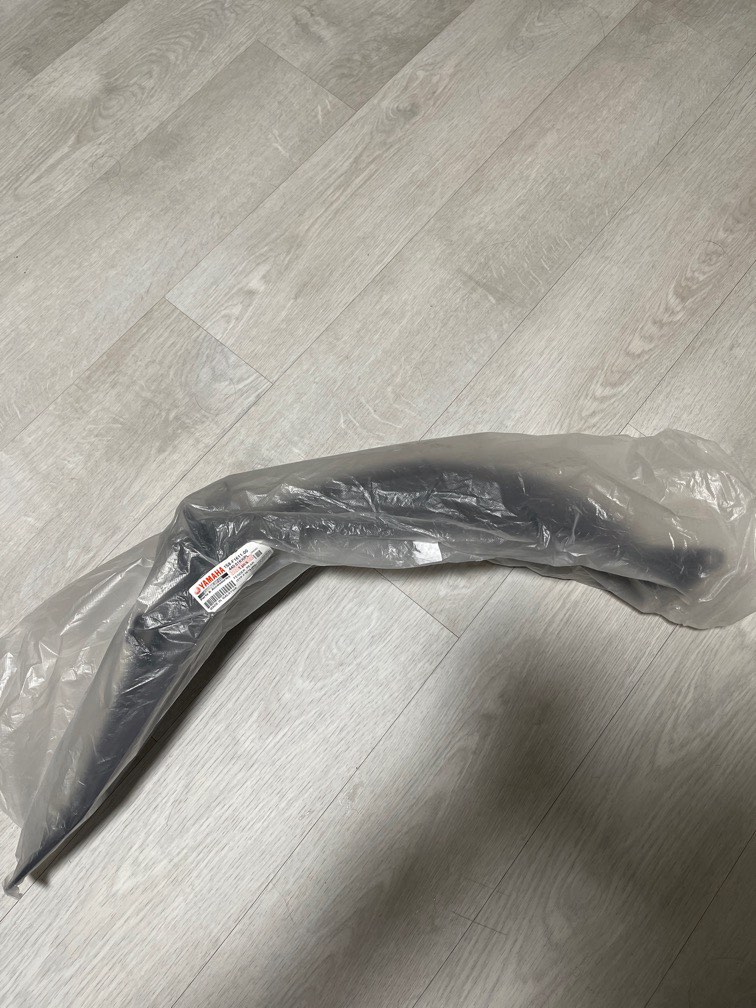 lc v1 rear fender mudguard, Motorcycles, Motorcycle Accessories on ...
