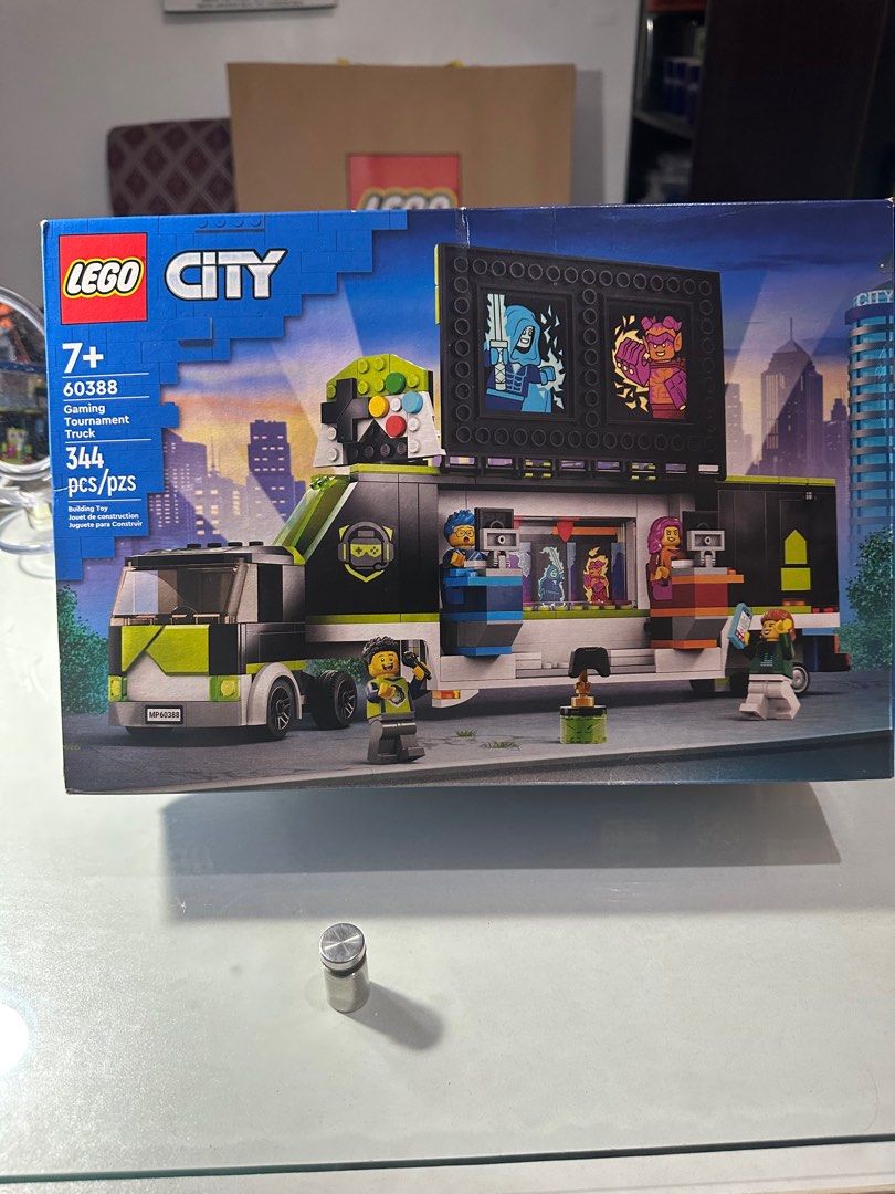 Lego city 60388 Gaming Tournament Truck, Hobbies & Toys, Toys & Games ...