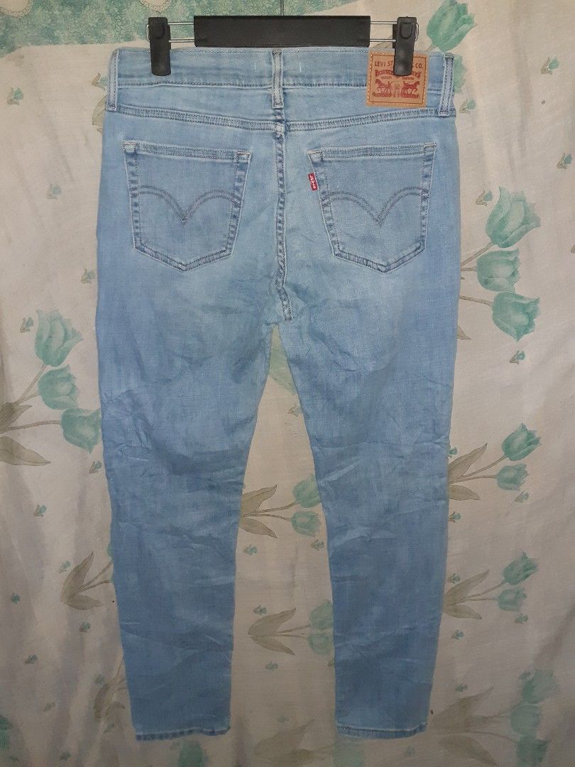 LEVIS BOYFRIEND WATERLESS STRETCH SKINNY, Women's Fashion, Activewear ...