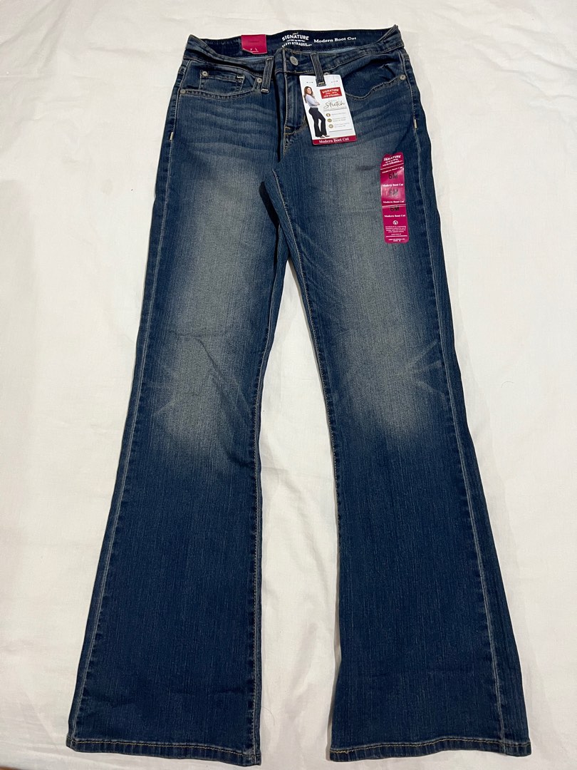 Levis Modern Boot Leg jeans, Women's Fashion, Bottoms, Jeans on Carousell