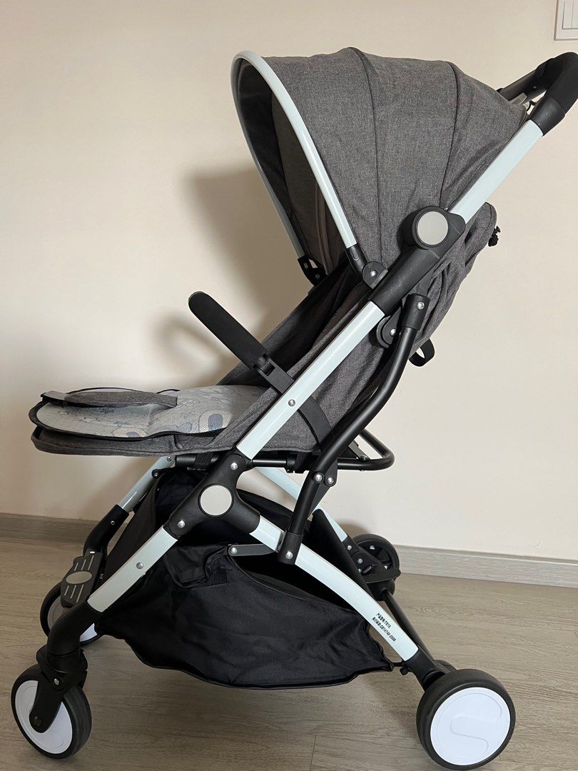Light weight cabin compact one hand folding, Babies & Kids, Going Out ...