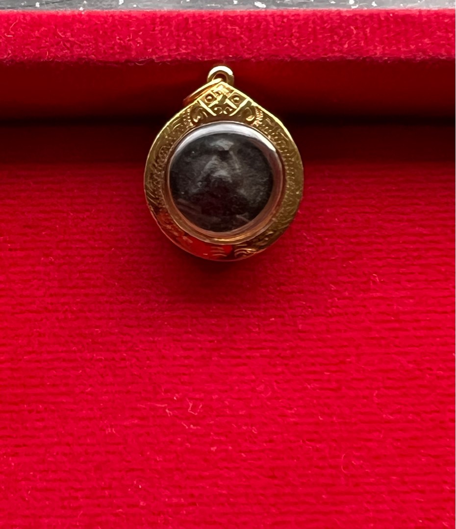 Lp Chey Phra Pidta Loop Om, Hobbies & Toys, Religious Items on Carousell