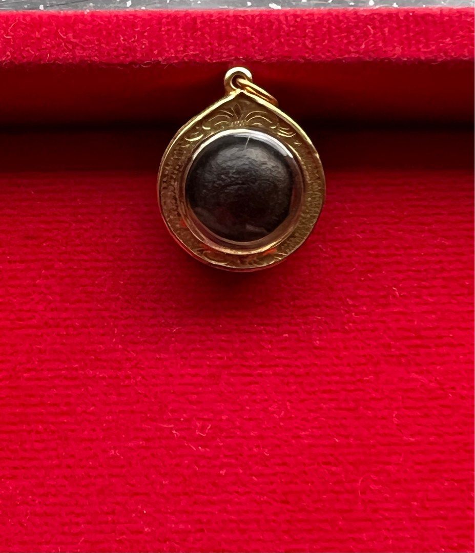 Lp Chey Phra Pidta Loop Om, Hobbies & Toys, Religious Items on Carousell