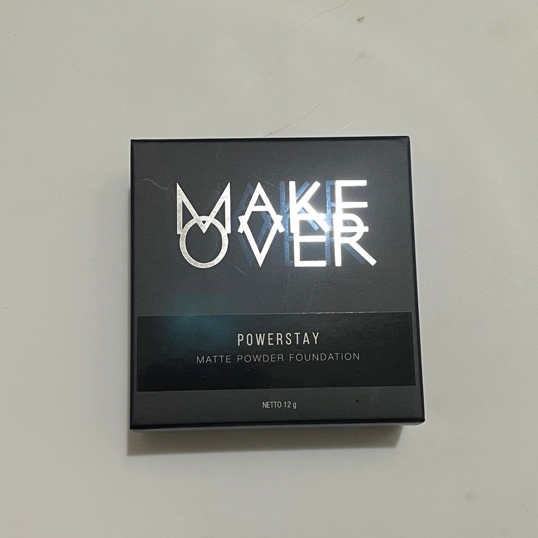 Make over powerstay powder foundation shade w30 creme beige, Kesehatan ...