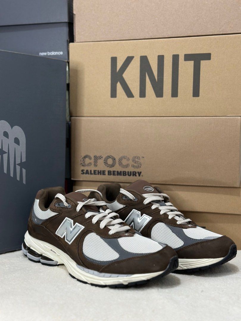 New Balance 2002r Mocha, Women's Fashion, Footwear, Sneakers on Carousell