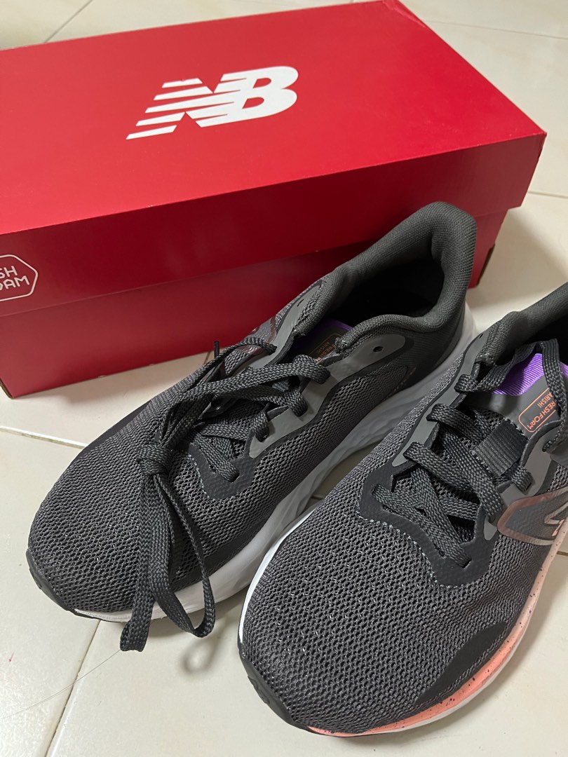 New balance refresh form, Women's Fashion, Footwear, Sneakers on Carousell