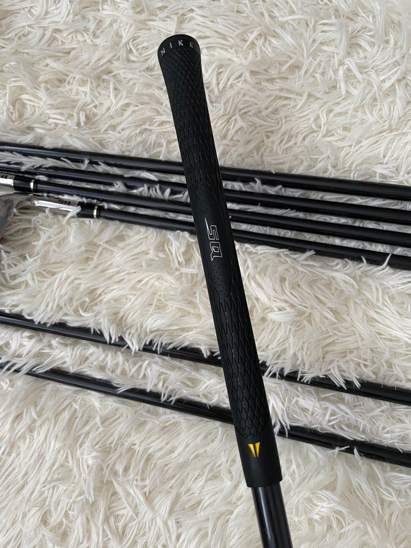 Nike SQ Sumo Iron Golf Set, Sports Equipment, Sports & Games, Golf on Carousell