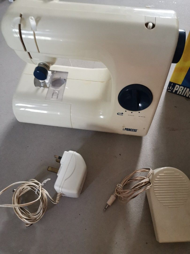 Princess sewing machine (working set), TV & Home Appliances, Other Home ...