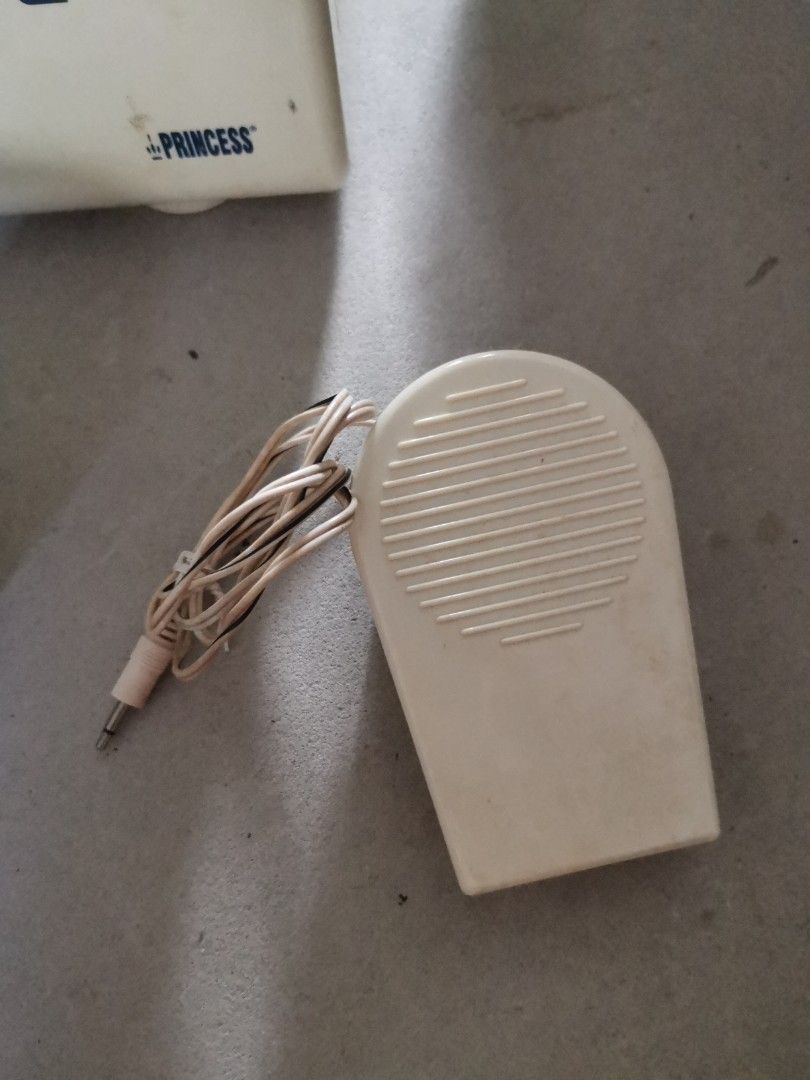 Princess sewing machine (working set), TV & Home Appliances, Other Home ...