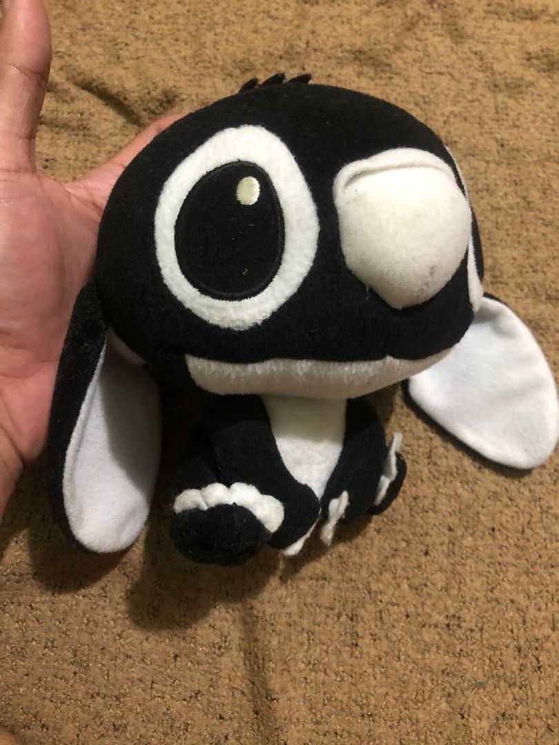 Rare Stitch black and white variant small plush toy, Hobbies & Toys ...