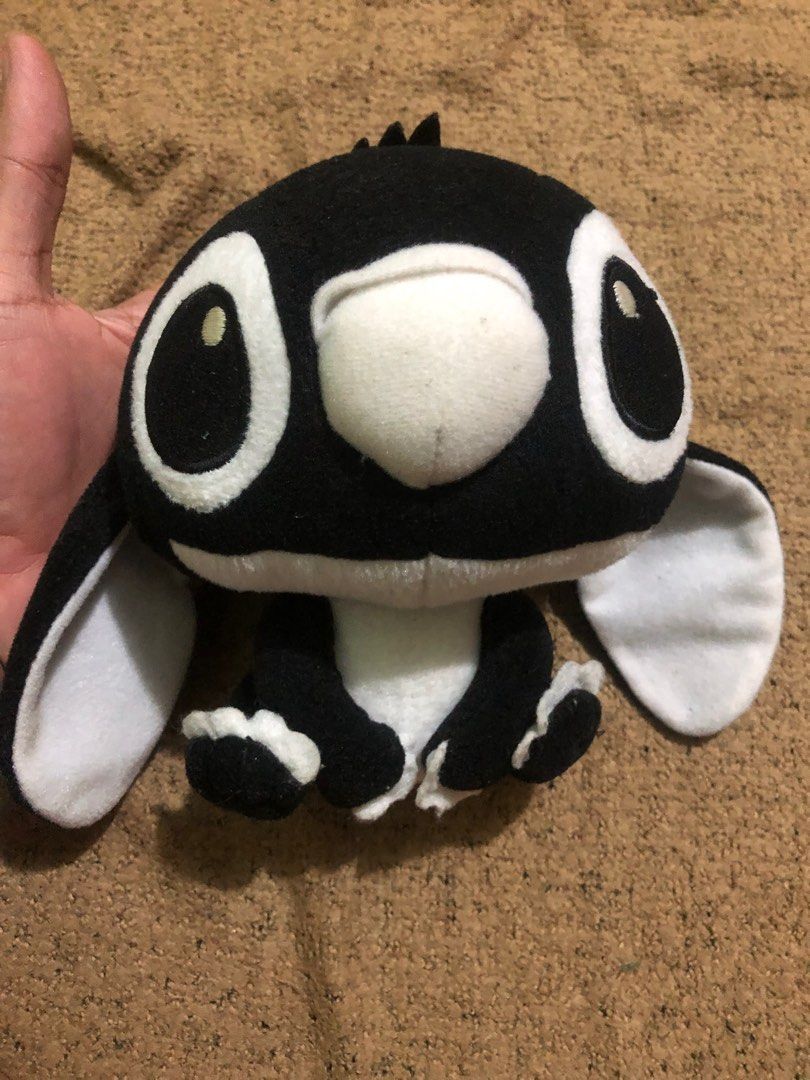 Rare Stitch black and white variant small plush toy, Hobbies & Toys ...