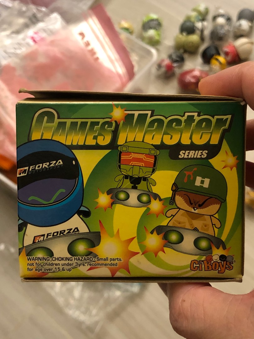 Red magic - CI Boys - Games Master - 2 款, 興趣及遊戲, 玩具 & 遊戲類 - Carousell