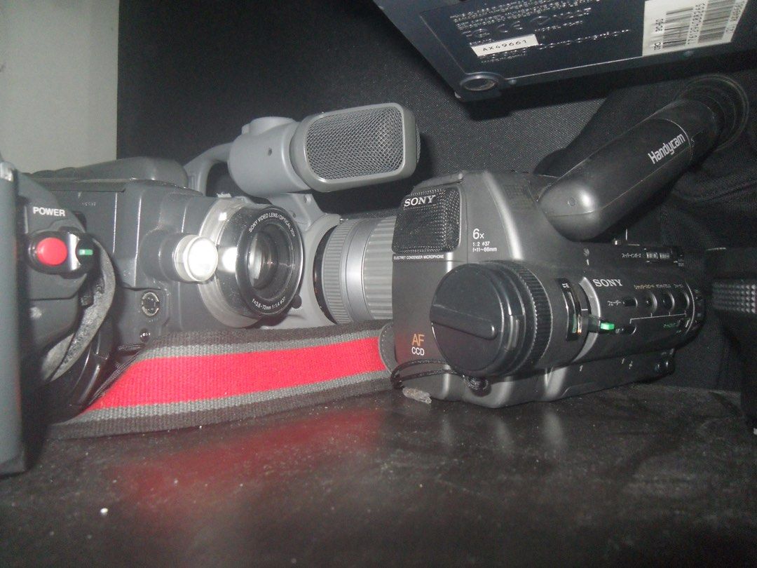 Samsung VLUU NV24 Digicam, Photography, Cameras on Carousell